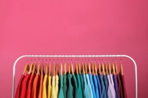 How to Set Up A Color Coordinated Closet - Organizing Moms